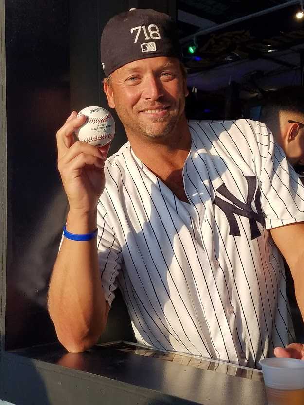 Island Charity Swim 2021 | Chad Schneider