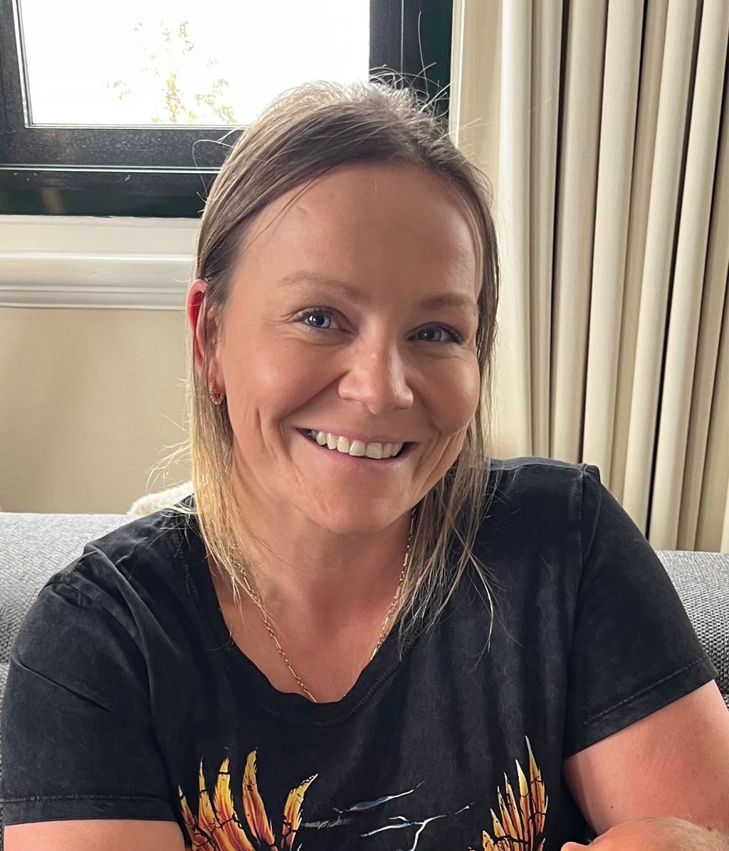 Jennifer Hockey's Instagram, Twitter & Facebook on IDCrawl